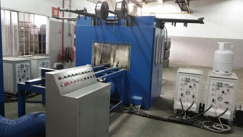 LPG Cylinder Zinc Spraying Machine for Different Sizes / Zinc Coating ...