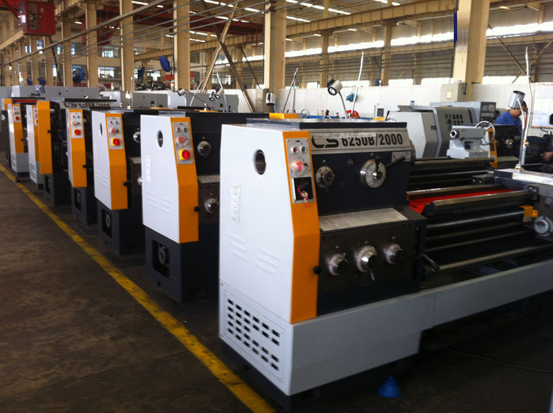 CS6266B Bochi Big Bore Horizontal Gap Bed Lathe Machine - Buy lathe ...