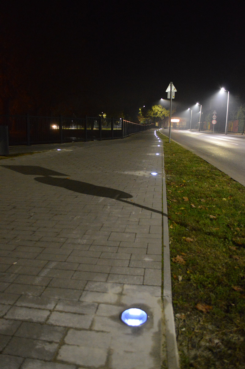 Title and description of the project case - Solar road stud,solar ...